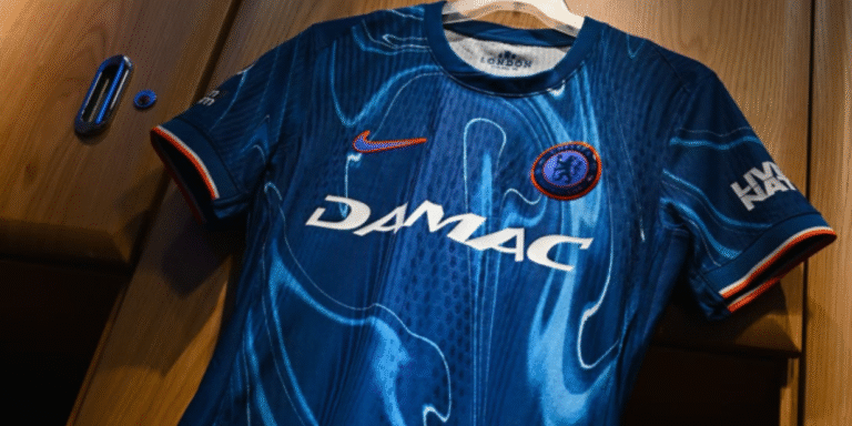 Chelsea fecha patrocínio máster temporário com Damac até o fim da ...